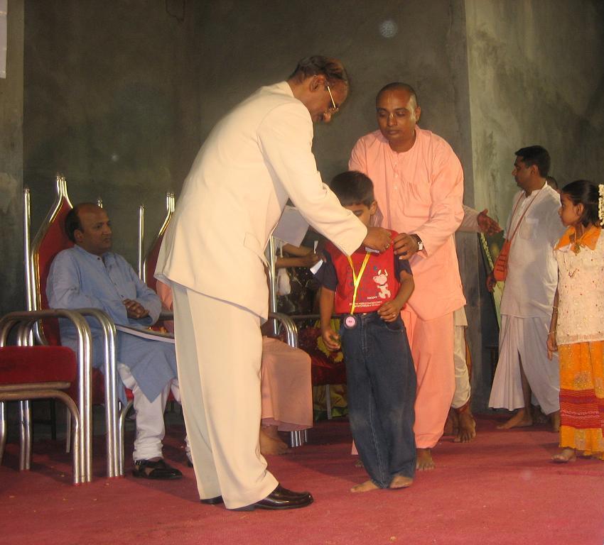 Vrishin-2006-08-06-CertificateMedalRecng1-Iskcon-ArtCompetition-Vrishin ...